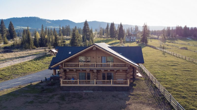 Case din lemn rotund - TLH - constructii din lemn rotund